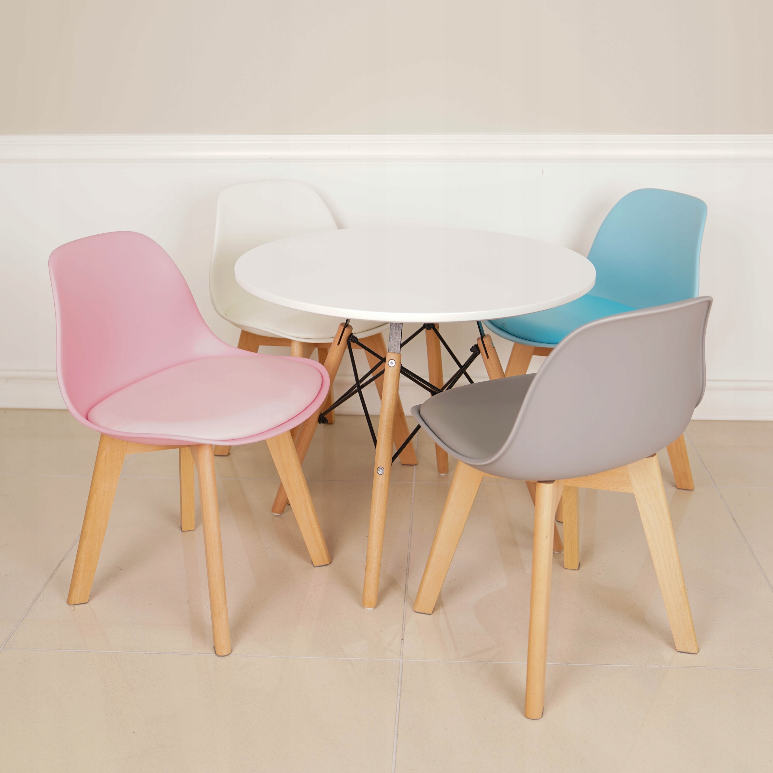 Stoly a stoličky pre deti - balsyn.sk